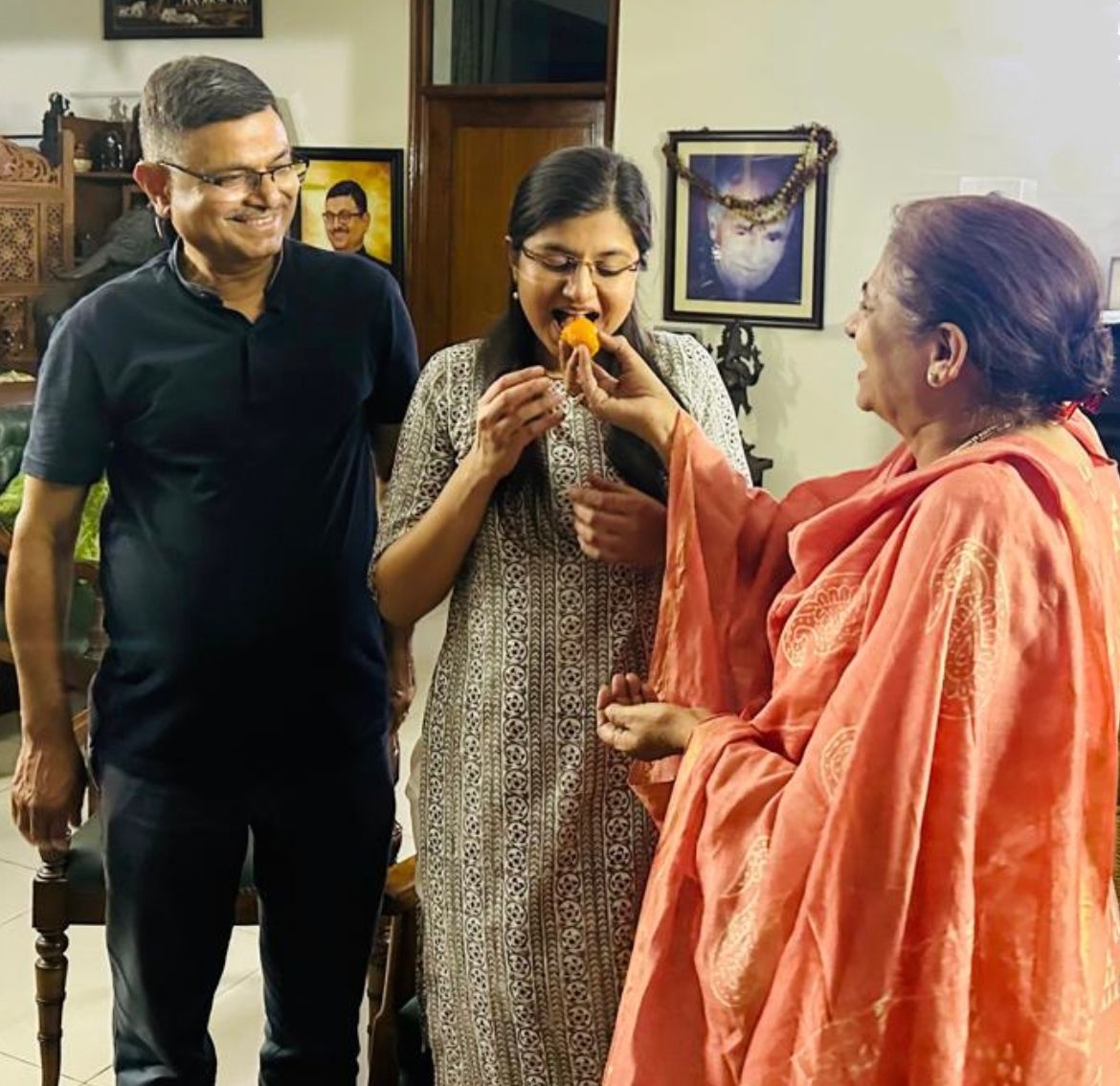 Gauri Prabhat Biography, Age, UPSC Marksheet, Rank, Optional Subject ...