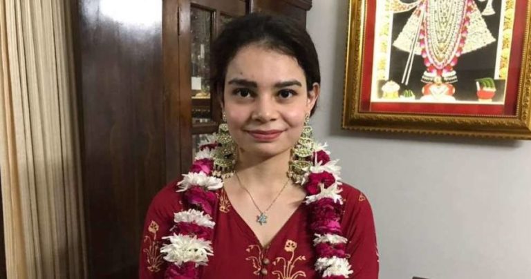 Vagisha Joshi IAS Biography, UPSC Marksheet, Age, Rank, Caste - IAS Bio